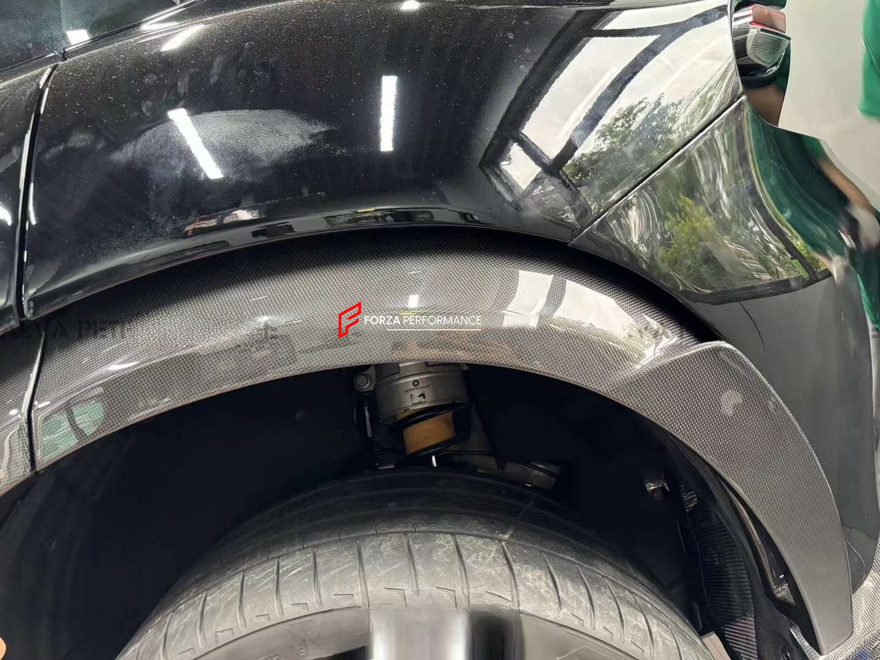 DRY CARBON SIDE FENDERS for FERRARI PUROSANGUE