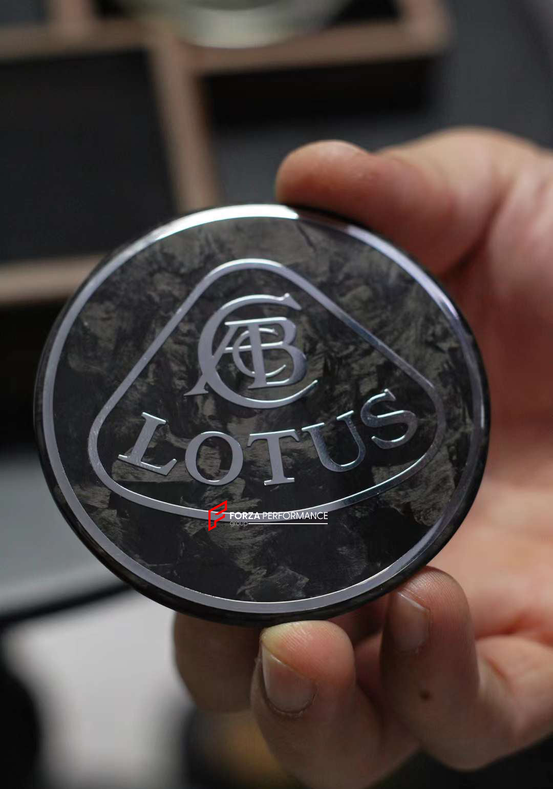 FORGED CARBON HOOD EMBLEM LOGO for LOTUS EMIRA | ELETRE