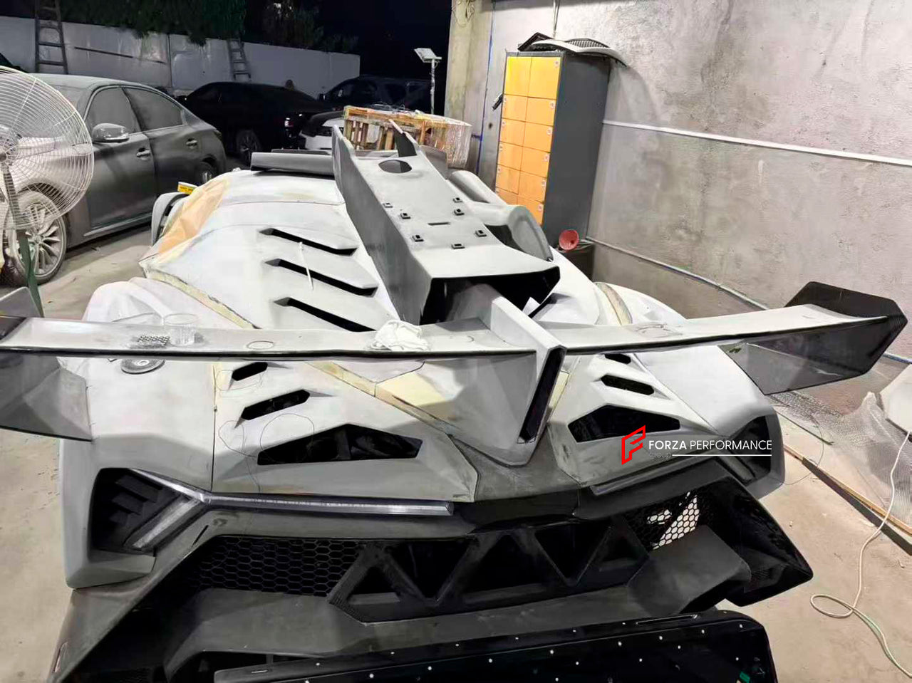 DRY CARBON CONVERSION BODY KIT for LAMBORGHINI AVENTADOR LP700 2011