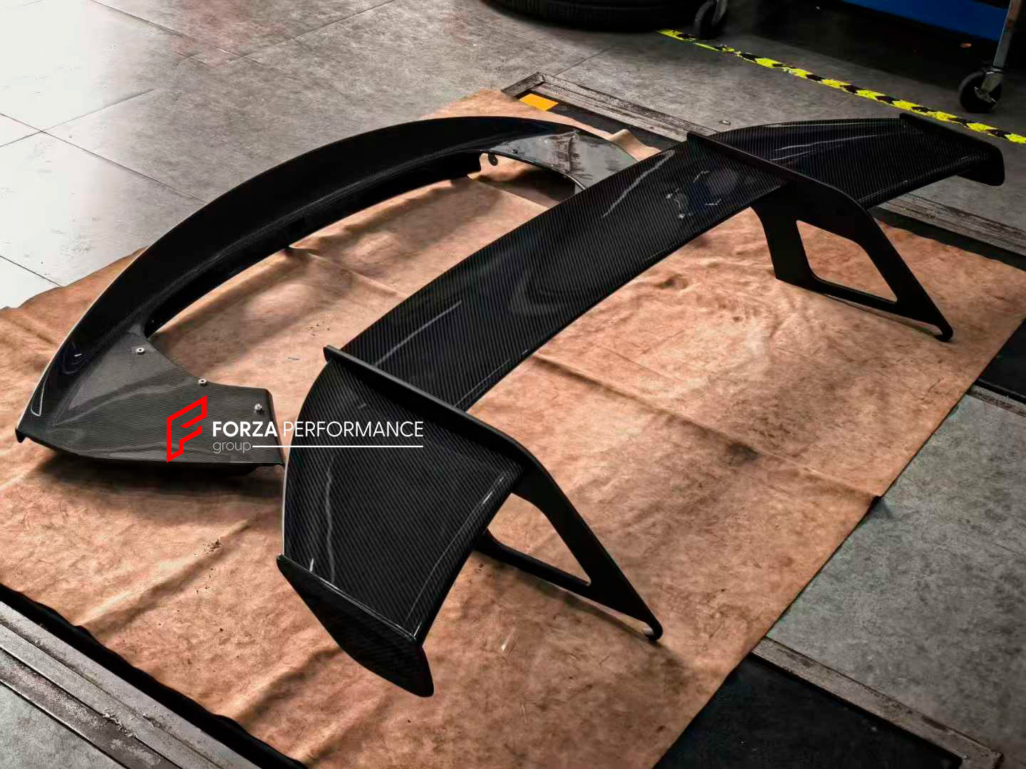 DRY CARBON REAR SPOILER FOR FERRARI SF90 2019+ FORZA PERFORMANCE custon ...
