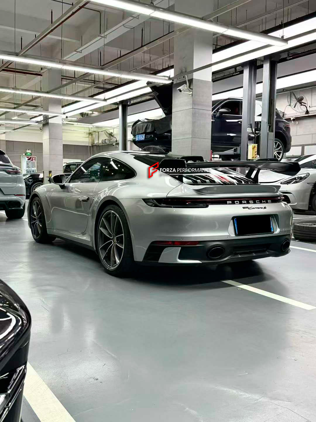 DRY CARBON REAR WING SPOILER with ENGINE LID for PORSCHE 911 992.2 CAR