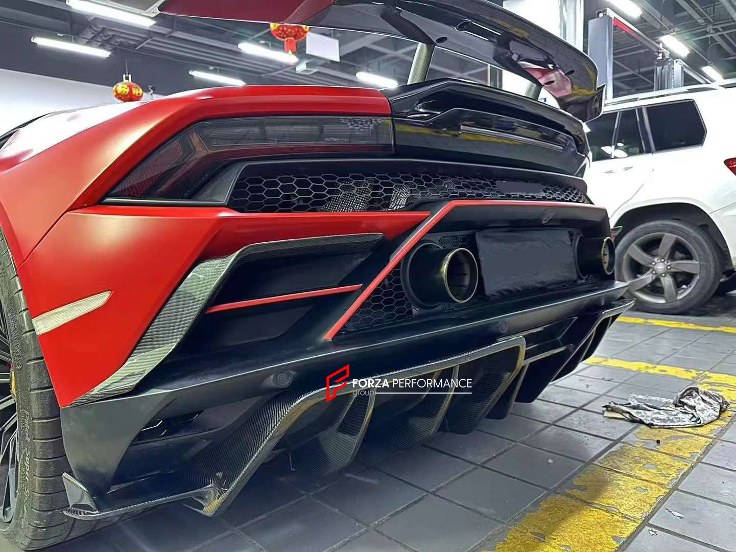 FORZA DRY CARBON REAR BUMPER TRIMS FOR LAMBORGHINI HURACAN EVO RWD