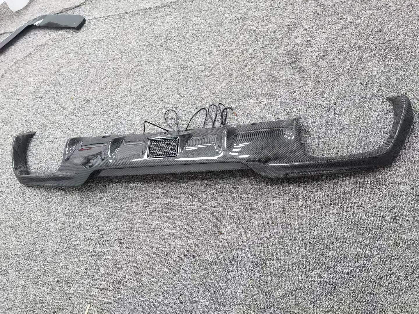 REAR DIFFUSER with BRAKE LIGHT for BMW M8